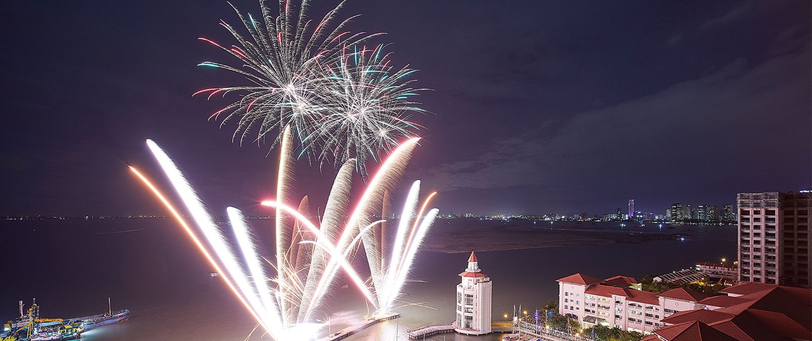 Straits Quay Retail Marina, Penang | The Ultimate Travel Guide to ...
